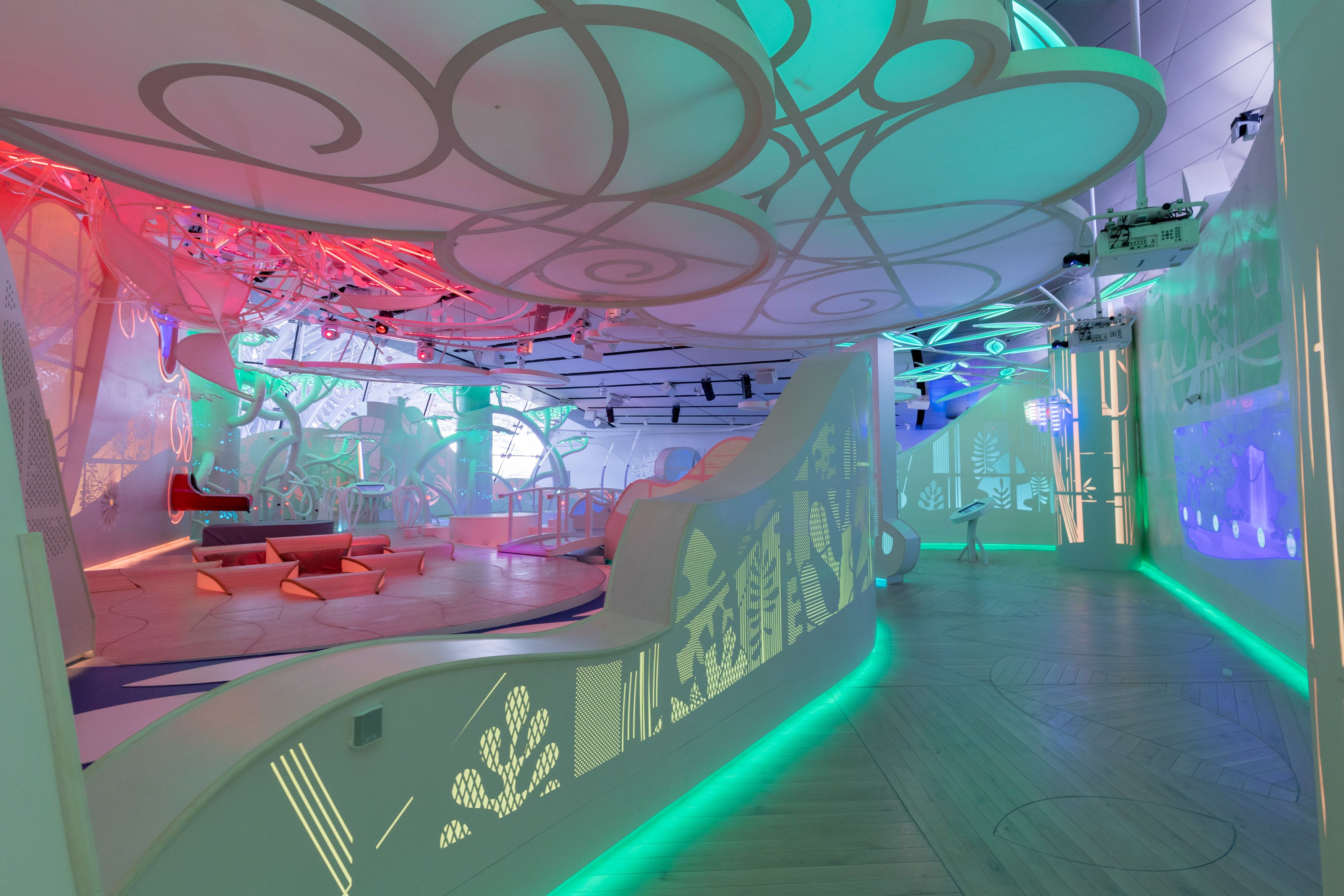 Sally Trelford went to Dubai where growth is happening at breakneck ...