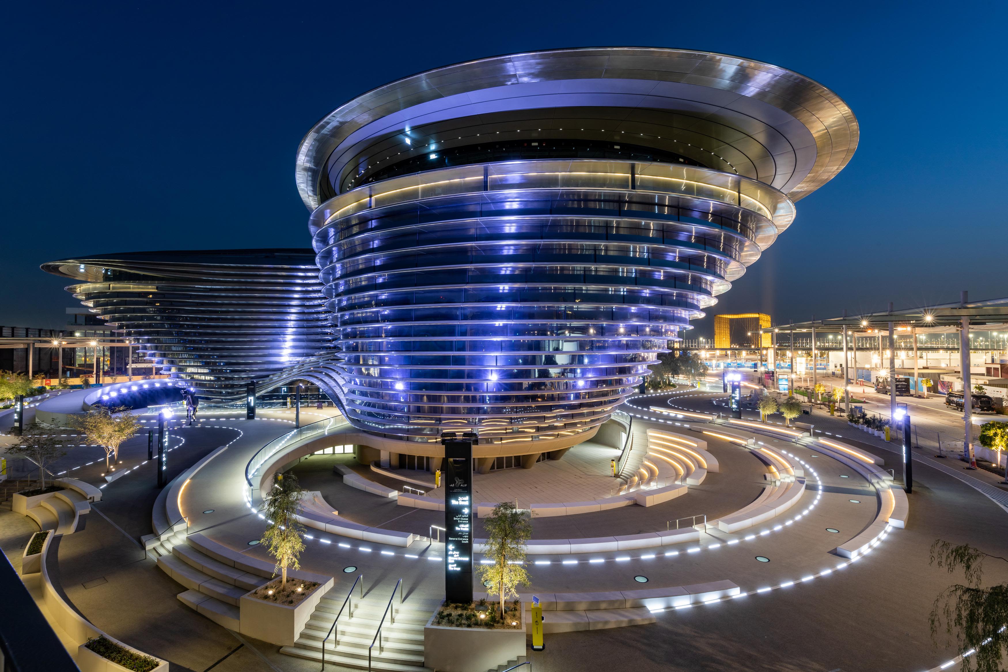 Sally Trelford went to Dubai where growth is happening at breakneck ...