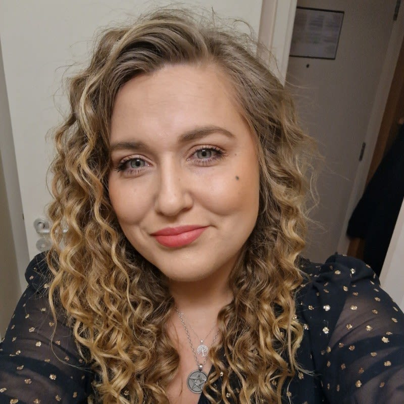 Listen up! Being deaf in the world of meetings and events | Meetings ...